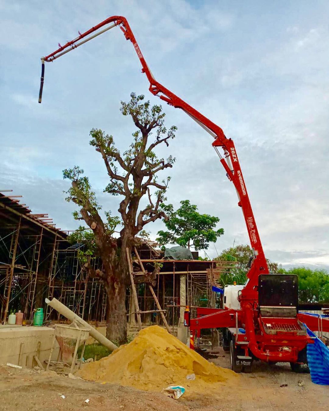 Sewa Pompa Beton Cor Readymix Cirebon Dan Sekitarnya