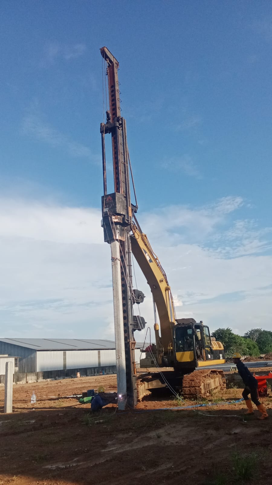 Sewa & Rental Alat Berat Hydraulic Static Pile Driver (HSPD)
